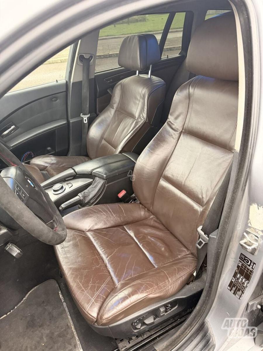 Pelēks BMW 525 2005 Kauņa, ar dzinēja tilpumu 3.00 L un nobraukumu 440 tūkst. km par 2700 €, foto 13 vietnē AUTOMOTO.COM.LV
