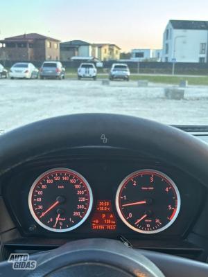 Pelēks BMW 525 2005 Viļņa, ar dzinēja tilpumu 2.50 L un nobraukumu 341 tūkst. km par 3250 €, foto 8 vietnē AUTOMOTO.COM.LV