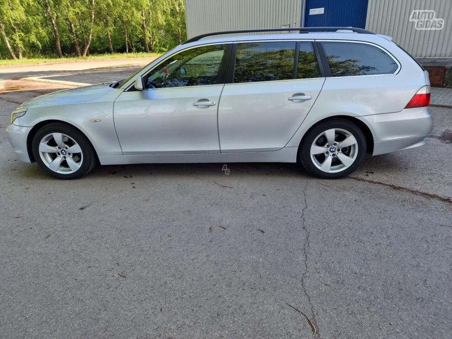 Grey BMW 525 2005 in Panevezys, with an engine capacity of 2.50 L and mileage of 296 thousand km for 3000 €, photo 9 on AUTOMOTO.COM.LV