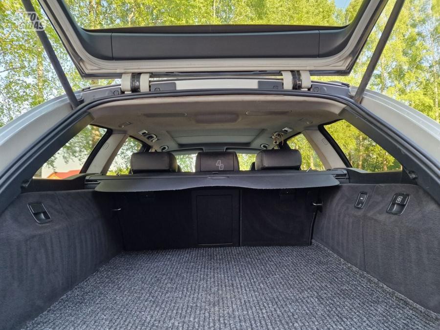 Grey BMW 525 2005 in Panevezys, with an engine capacity of 2.50 L and mileage of 296 thousand km for 3000 €, photo 25 on AUTOMOTO.COM.LV