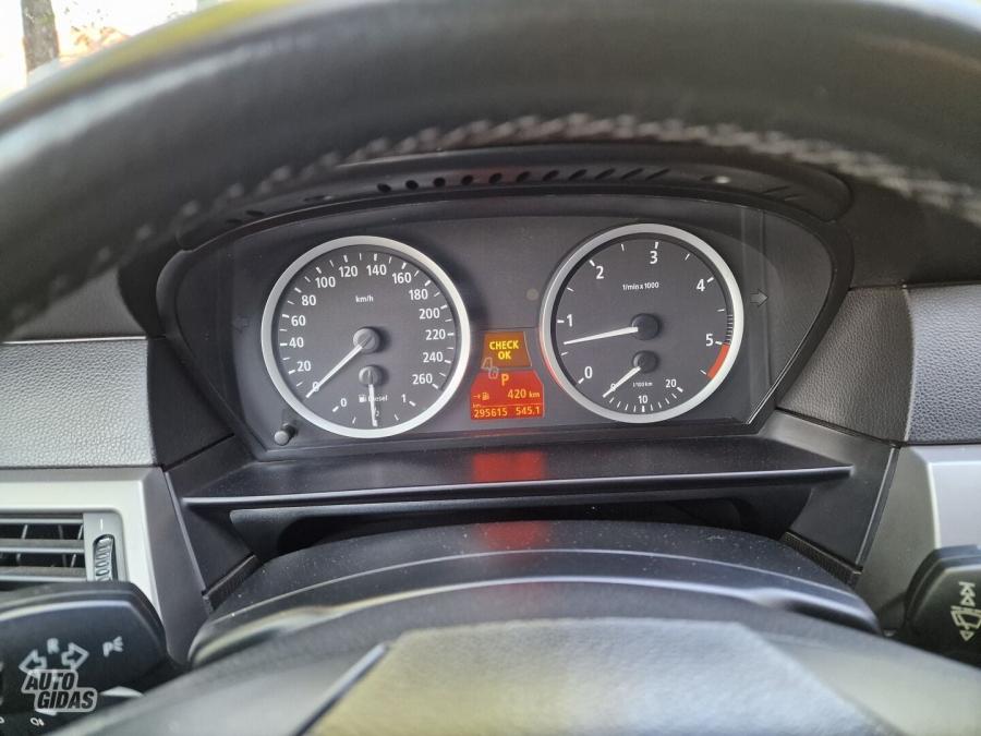 Grey BMW 525 2005 in Panevezys, with an engine capacity of 2.50 L and mileage of 296 thousand km for 3000 €, photo 30 on AUTOMOTO.COM.LV