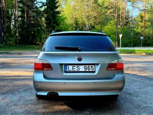 Grey BMW 525 2005 in Kaunas, with an engine capacity of 2.50 L and mileage of 340 thousand km for 2450 €, photo 8 on AUTOMOTO.COM.LV