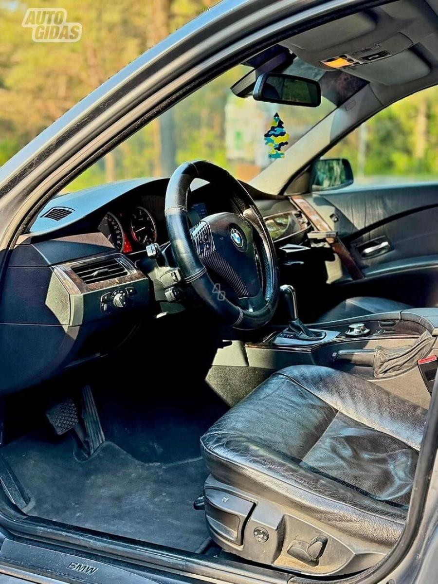 Grey BMW 525 2005 in Kaunas, with an engine capacity of 2.50 L and mileage of 340 thousand km for 2450 €, photo 17 on AUTOMOTO.COM.LV