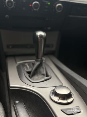 Pelēks BMW 525 2005 Viļņa, ar dzinēja tilpumu 2.50 L un nobraukumu 320 tūkst. km par 1450 €, foto 14 vietnē AUTOMOTO.COM.LV