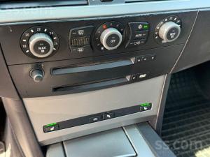 Grey BMW 525 2005 in Riga, with an engine capacity of 2.50 L and mileage of 364 thousand km for 2000 €, photo 7 on AUTOMOTO.COM.LV
