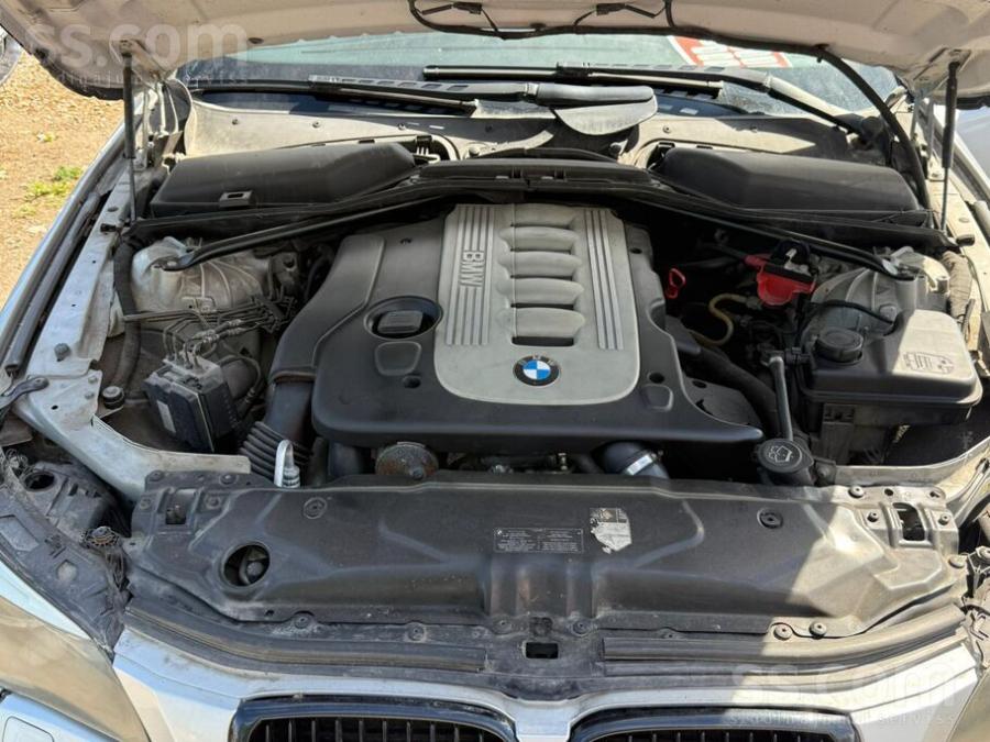 Grey BMW 525 2005 in Riga, with an engine capacity of 2.50 L and mileage of 364 thousand km for 2000 €, photo 11 on AUTOMOTO.COM.LV