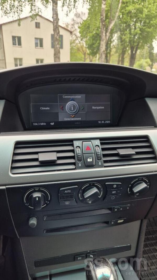 Pelēks BMW 525 2005 Jelgava, ar dzinēja tilpumu 2.50 L un nobraukumu 350 tūkst. km par 2200 €, foto 7 vietnē AUTOMOTO.COM.LV