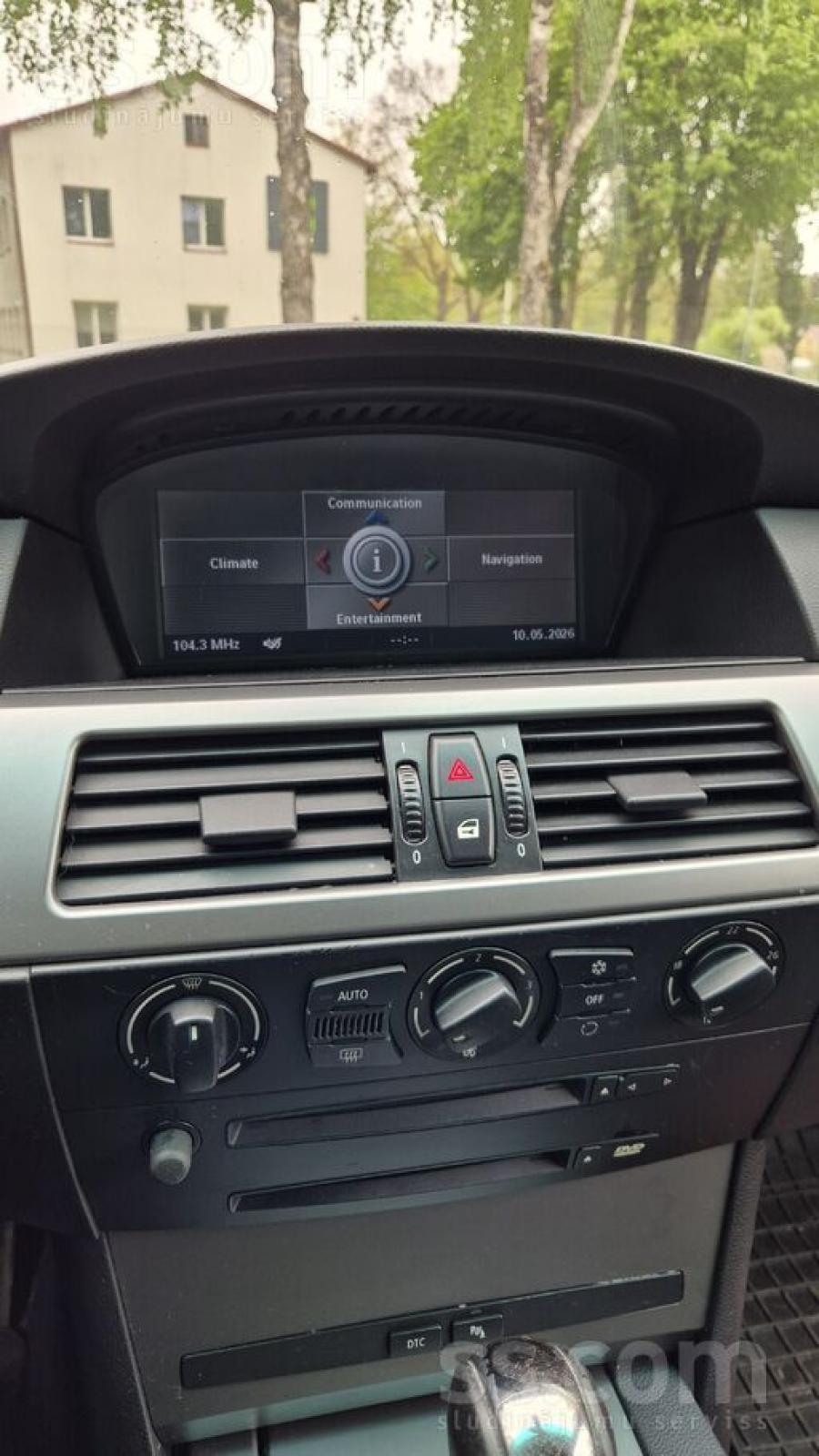 Pelēks BMW 525 2005 Jelgava, ar dzinēja tilpumu 2.50 L un nobraukumu 350 tūkst. km par 2200 €, foto 8 vietnē AUTOMOTO.COM.LV