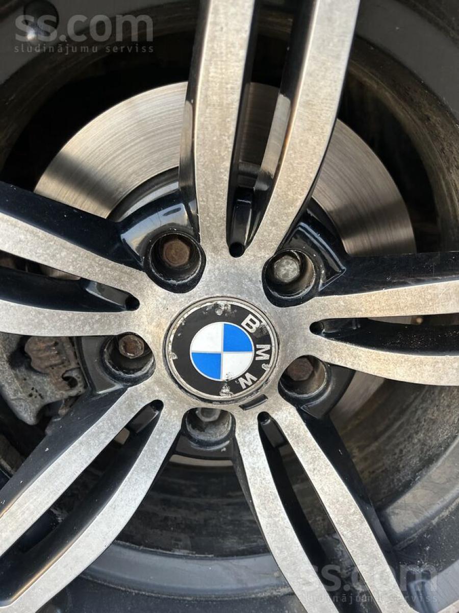 Grey BMW 525 2005 in Rezekne, with an engine capacity of 2.50 L and mileage of 433 thousand km for 3000 €, photo 26 on AUTOMOTO.COM.LV