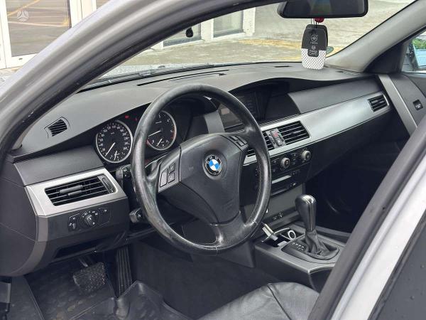 Grey BMW 525 2005 in Vilnius, with an engine capacity of 2.50 L and mileage of 418 thousand km for 1700 €, photo 7 on AUTOMOTO.COM.LV