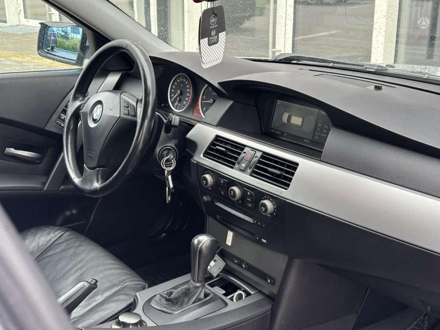 Серый БМВ 525 2005 в Вильнюс, объемом двигателя 2.50 л и пробегом 418 тыс. км за 1700 €, фото 13 на AUTOMOTO.COM.LV