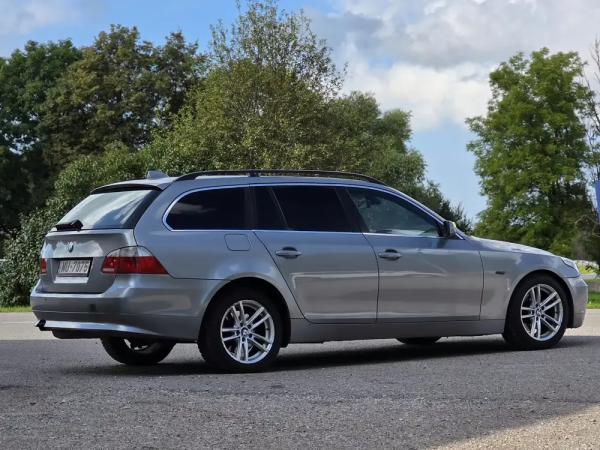 Grey BMW 525 2005 in Grobiņa, with an engine capacity of 2.50 L and mileage of 431 thousand km for 2900 €, photo 7 on AUTOMOTO.COM.LV
