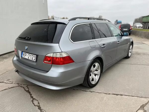 Pelēks BMW 525 2005 Jēkabpils, ar dzinēja tilpumu 2.50 L un nobraukumu 342 tūkst. km par 3200 €, foto 5 vietnē AUTOMOTO.COM.LV