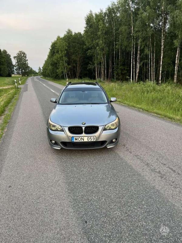 Серый БМВ 525 2005 в Шилале, объемом двигателя 2.50 л и пробегом 412 тыс. км за 3000 €, фото 1 на AUTOMOTO.COM.LV