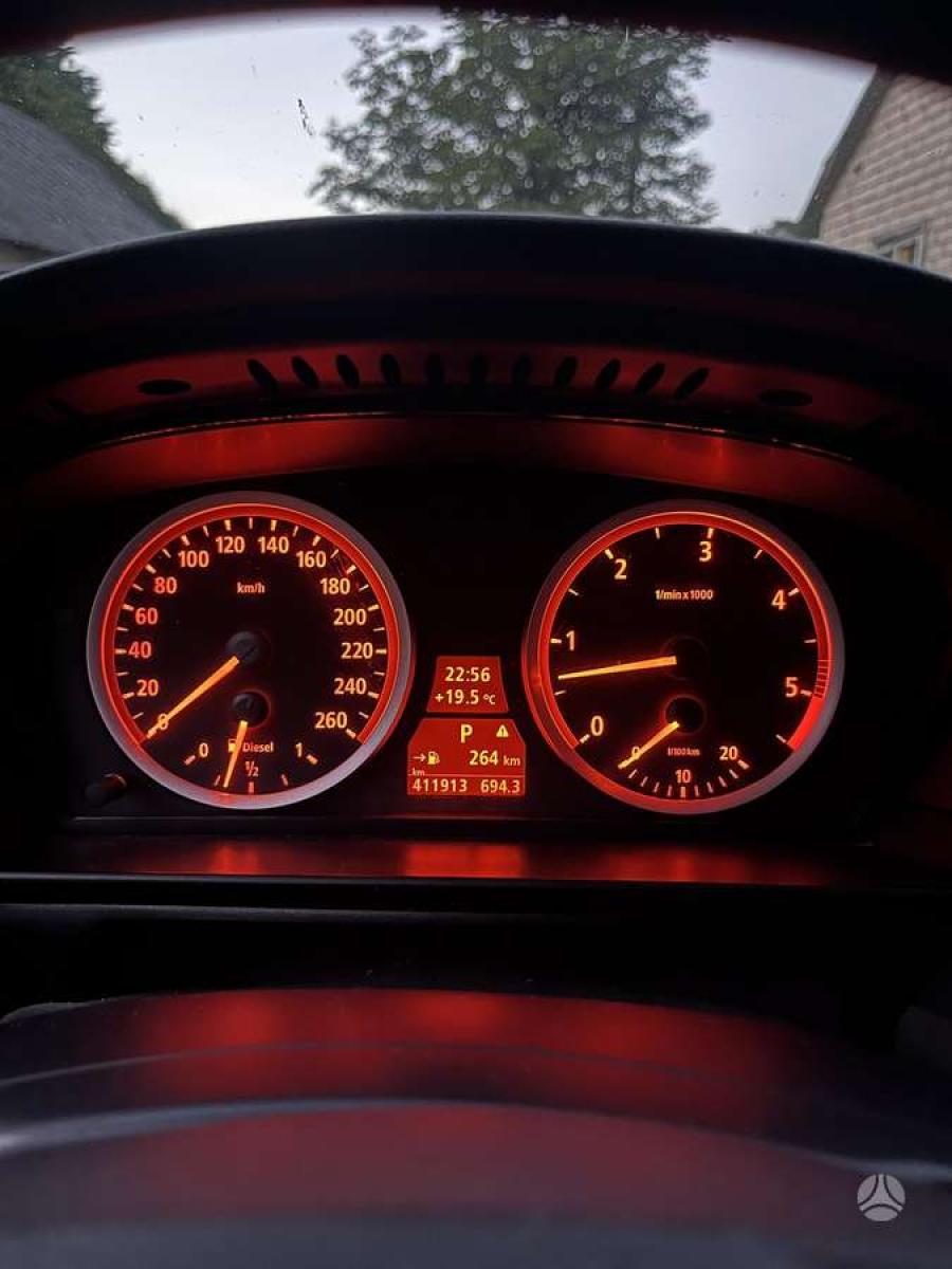 Pelēks BMW 525 2005 Šilalė, ar dzinēja tilpumu 2.50 L un nobraukumu 412 tūkst. km par 3000 €, foto 7 vietnē AUTOMOTO.COM.LV