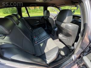 Pelēks BMW 525 2005 Preiļi, ar dzinēja tilpumu 2.50 L un nobraukumu 371 tūkst. km par 2650 €, foto 18 vietnē AUTOMOTO.COM.LV