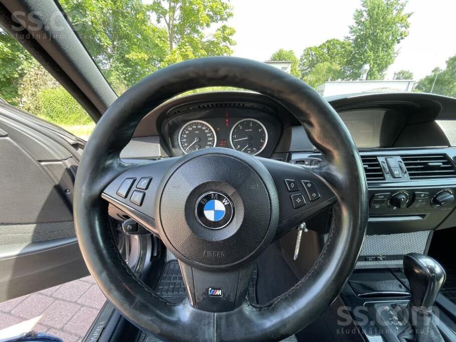 Pelēks BMW 525 2005 Preiļi, ar dzinēja tilpumu 2.50 L un nobraukumu 371 tūkst. km par 2650 €, foto 22 vietnē AUTOMOTO.COM.LV