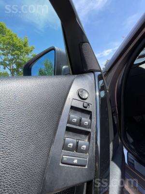 Pelēks BMW 525 2005 Preiļi, ar dzinēja tilpumu 2.50 L un nobraukumu 371 tūkst. km par 2650 €, foto 24 vietnē AUTOMOTO.COM.LV