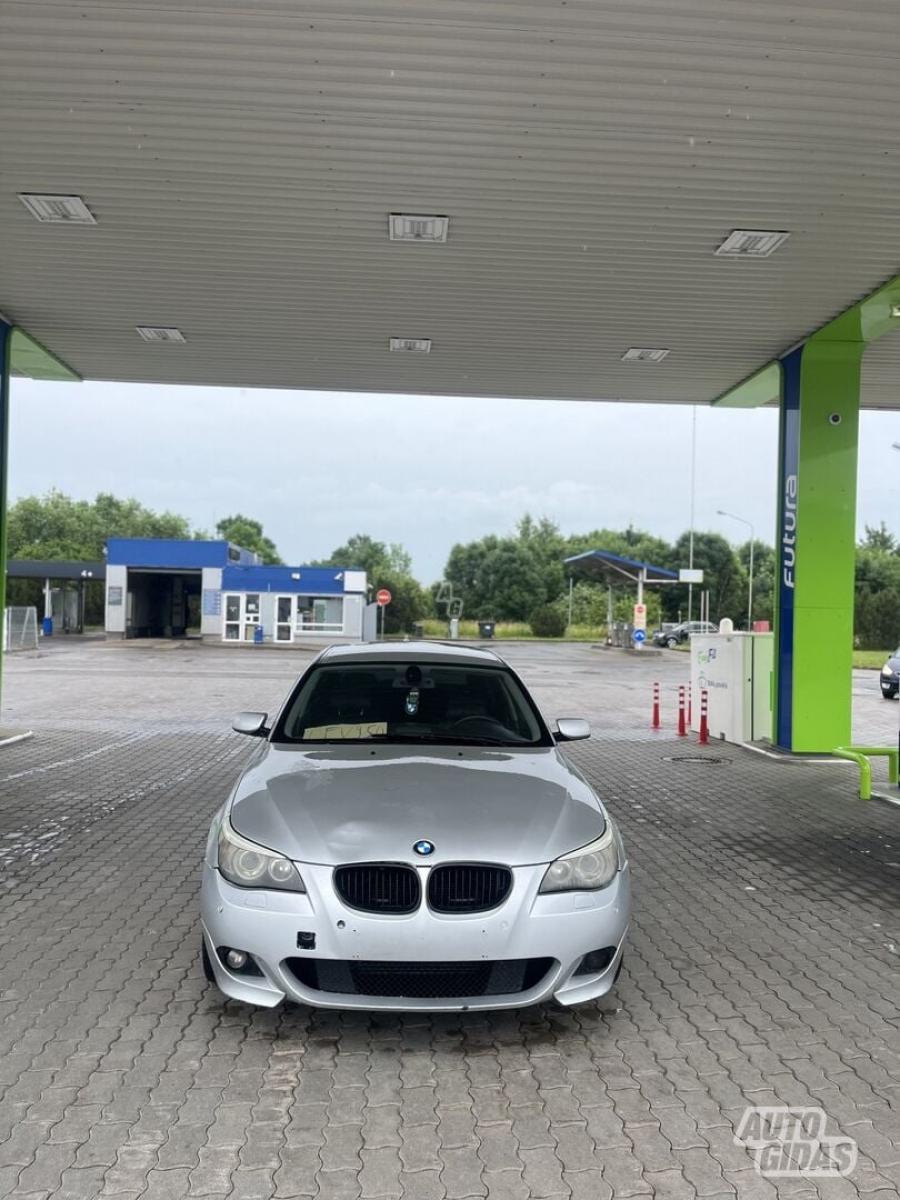 Grey BMW 525 2005 in Klaipeda, with an engine capacity of 2.50 L and mileage of 340 thousand km for 2450 €, photo 3 on AUTOMOTO.COM.LV