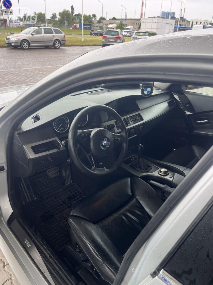 Grey BMW 525 2005 in Klaipeda, with an engine capacity of 2.50 L and mileage of 340 thousand km for 2450 €, photo 12 on AUTOMOTO.COM.LV
