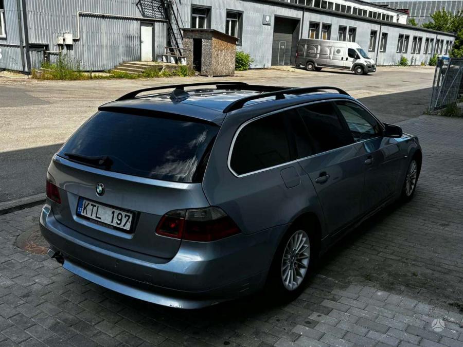Pelēks BMW 525 2005 Viļņa, ar dzinēja tilpumu 2.50 L un nobraukumu 320 tūkst. km par 1900 €, foto 5 vietnē AUTOMOTO.COM.LV