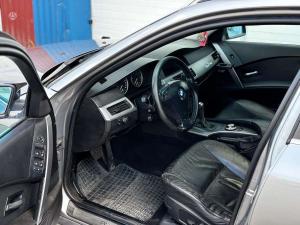Pelēks BMW 525 2005 Viļņa, ar dzinēja tilpumu 2.50 L un nobraukumu 320 tūkst. km par 1900 €, foto 8 vietnē AUTOMOTO.COM.LV