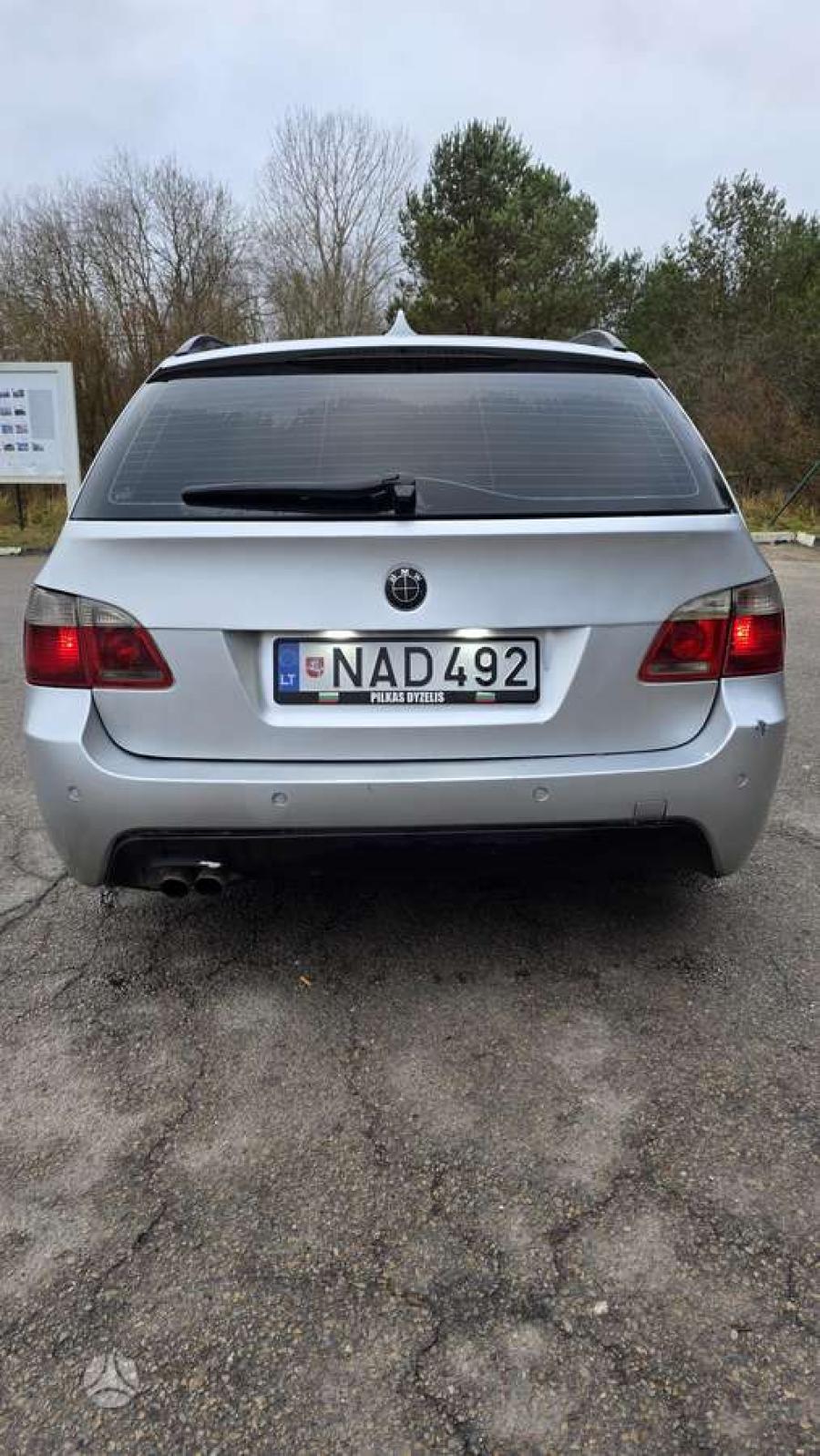 Pelēks BMW 525 2005 Klaipėda, ar dzinēja tilpumu 2.50 L un nobraukumu 400 tūkst. km par 2100 €, foto 3 vietnē AUTOMOTO.COM.LV