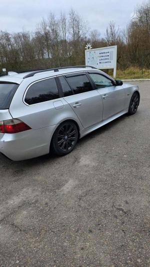Pelēks BMW 525 2005 Klaipėda, ar dzinēja tilpumu 2.50 L un nobraukumu 400 tūkst. km par 2100 €, foto 4 vietnē AUTOMOTO.COM.LV