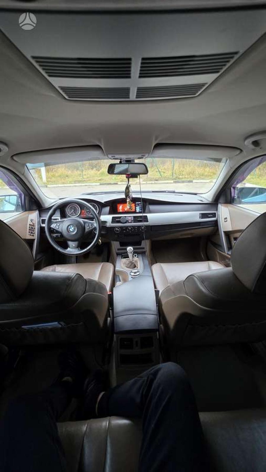 Pelēks BMW 525 2005 Klaipėda, ar dzinēja tilpumu 2.50 L un nobraukumu 400 tūkst. km par 2100 €, foto 7 vietnē AUTOMOTO.COM.LV