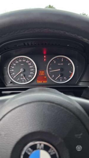 Pelēks BMW 525 2005 Klaipėda, ar dzinēja tilpumu 2.50 L un nobraukumu 400 tūkst. km par 2100 €, foto 9 vietnē AUTOMOTO.COM.LV