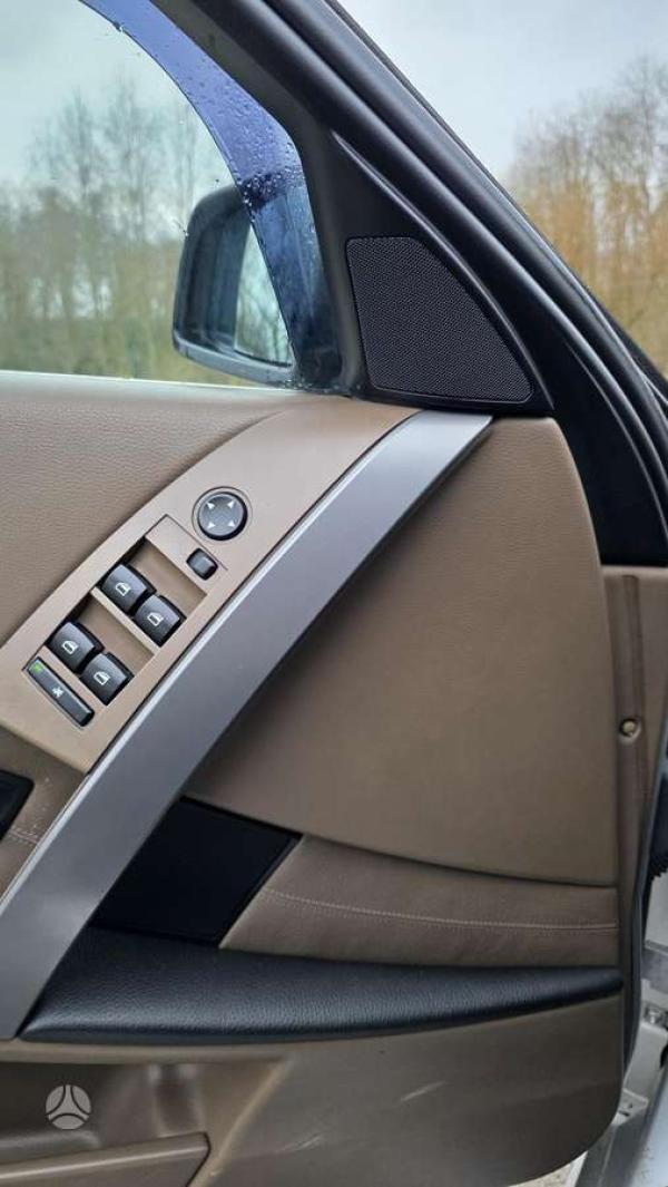 Grey BMW 525 2005 in Klaipeda, with an engine capacity of 2.50 L and mileage of 400 thousand km for 2100 €, photo 9 on AUTOMOTO.COM.LV