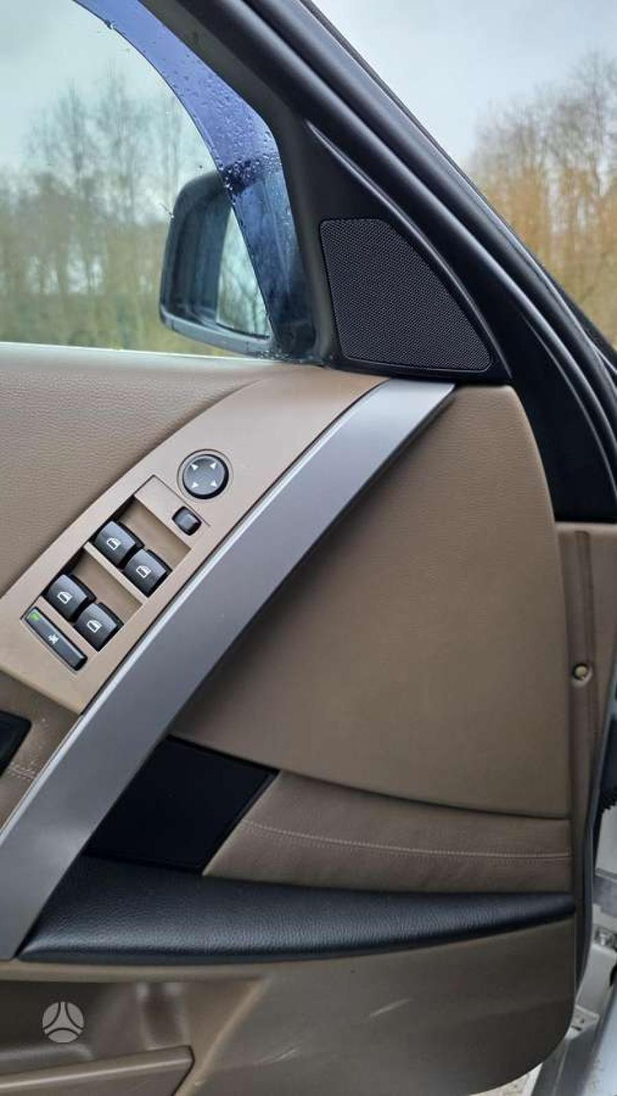 Pelēks BMW 525 2005 Klaipėda, ar dzinēja tilpumu 2.50 L un nobraukumu 400 tūkst. km par 2100 €, foto 10 vietnē AUTOMOTO.COM.LV