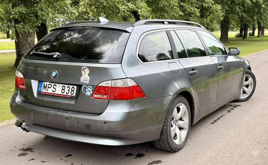 Pelēks BMW 525 2005 Viļņa, ar dzinēja tilpumu 2.50 L un nobraukumu 428 tūkst. km par 1650 €, foto 5 vietnē AUTOMOTO.COM.LV