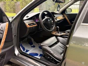Pelēks BMW 525 2005 Viļņa, ar dzinēja tilpumu 2.50 L un nobraukumu 428 tūkst. km par 1650 €, foto 8 vietnē AUTOMOTO.COM.LV