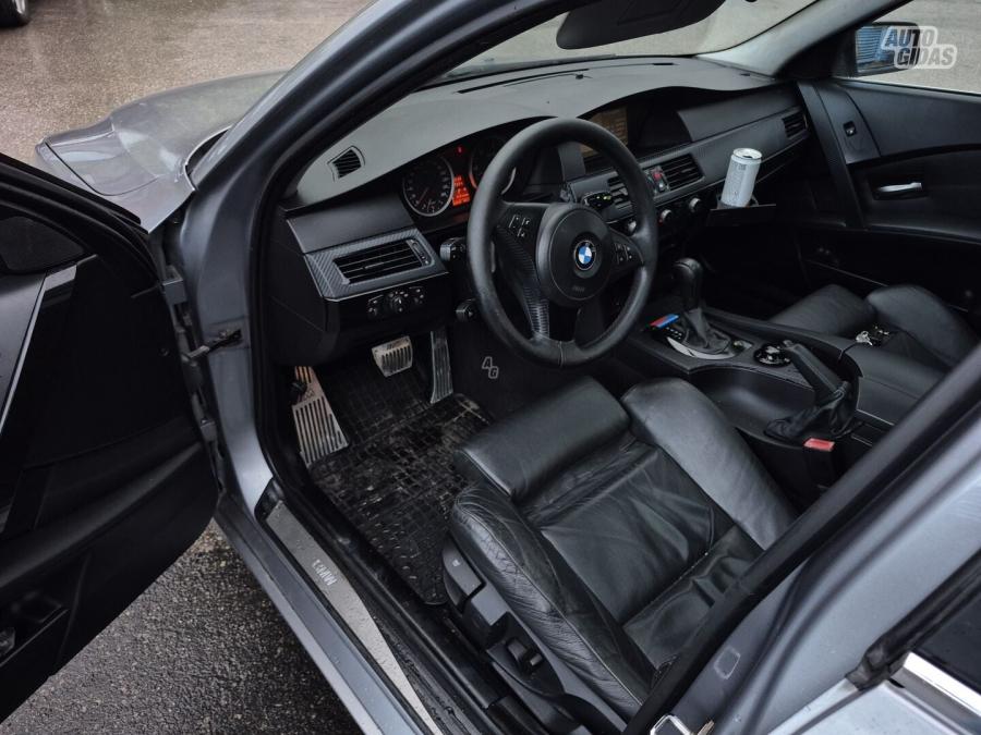 Grey BMW 525 2005 in Kaunas, with an engine capacity of 2.50 L and mileage of 397 thousand km for 3250 €, photo 9 on AUTOMOTO.COM.LV