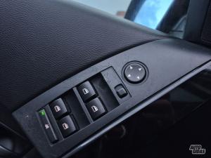Grey BMW 525 2005 in Kaunas, with an engine capacity of 2.50 L and mileage of 397 thousand km for 3250 €, photo 17 on AUTOMOTO.COM.LV