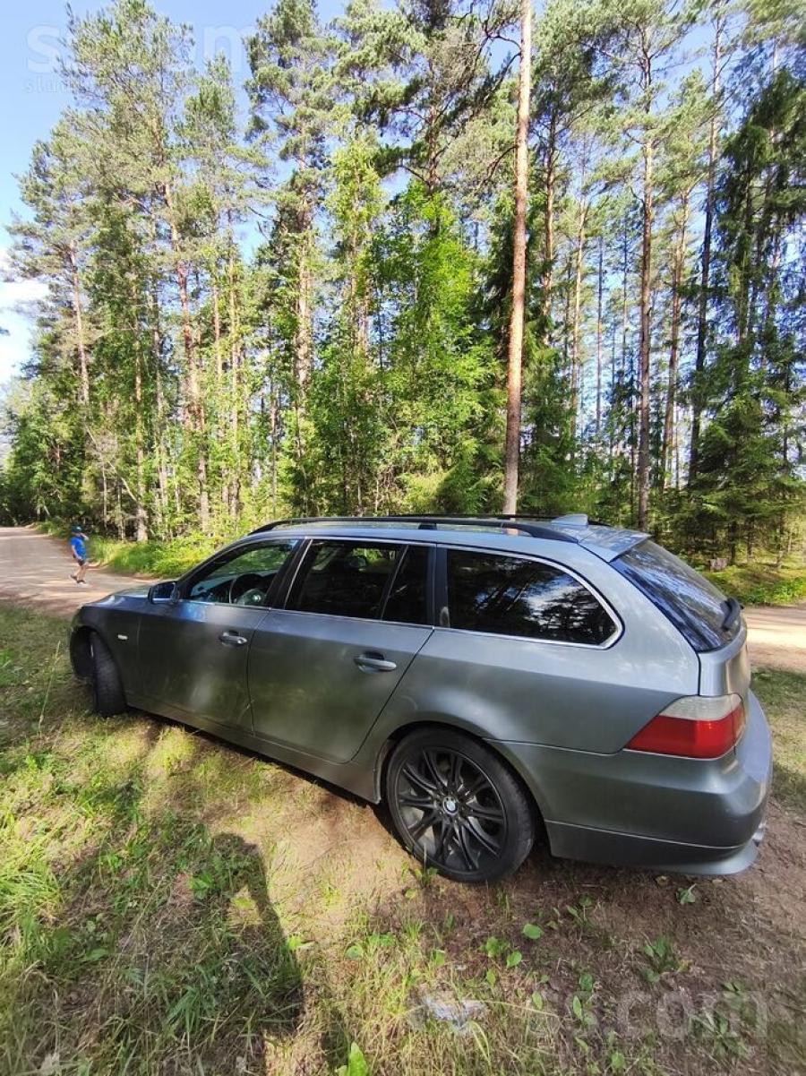Grey BMW 525 2005 in Daugavpils, with an engine capacity of 2.50 L and mileage of 356 thousand km for 2600 €, photo 3 on AUTOMOTO.COM.LV