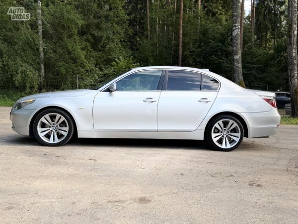 Pelēks BMW 525 2005 Kauņa, ar dzinēja tilpumu 2.50 L un nobraukumu 290 tūkst. km par 2790 €, foto 4 vietnē AUTOMOTO.COM.LV