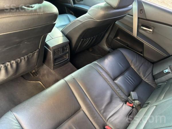 Pelēks BMW 525 2005 Saldus, ar dzinēja tilpumu 2.50 L un nobraukumu 397 tūkst. km par 4990 €, foto 10 vietnē AUTOMOTO.COM.LV