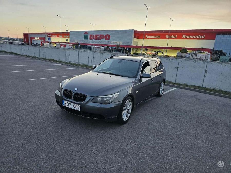 Pelēks BMW 525 2005 Kauņa, ar dzinēja tilpumu 2.50 L un nobraukumu 371 tūkst. km par 1850 €, foto 1 vietnē AUTOMOTO.COM.LV