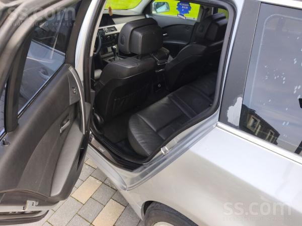 Серый БМВ 525 2005 в Бауска, объемом двигателя 2.50 л и пробегом 513 тыс. км за 2800 €, фото 5 на AUTOMOTO.COM.LV