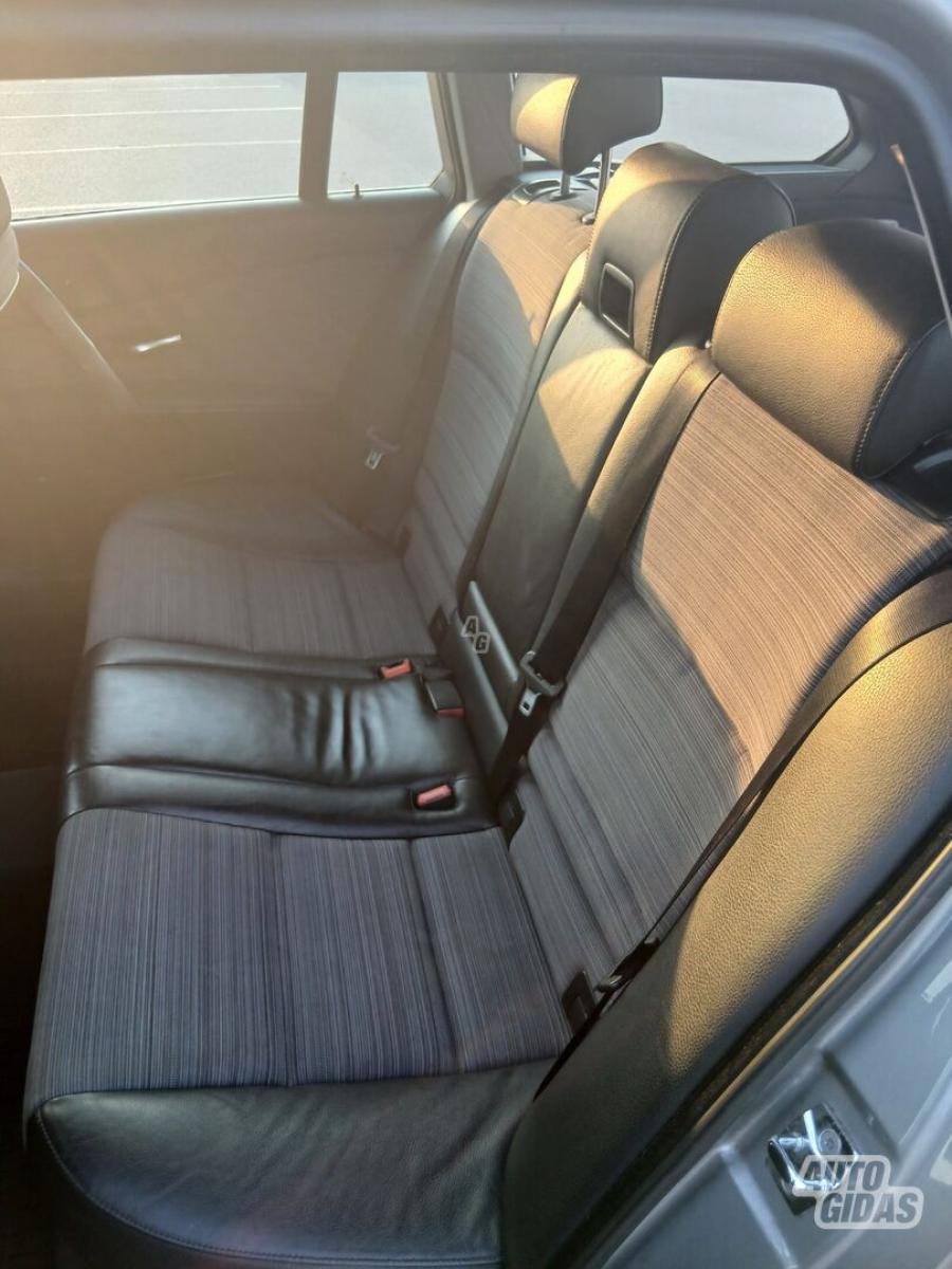 Pelēks BMW 525 2005 Šauļi, ar dzinēja tilpumu 2.50 L un nobraukumu 409 tūkst. km par 2100 €, foto 10 vietnē AUTOMOTO.COM.LV
