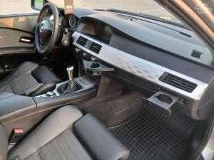 Pelēks BMW 525 2005 Šauļi, ar dzinēja tilpumu 2.50 L un nobraukumu 409 tūkst. km par 2100 €, foto 17 vietnē AUTOMOTO.COM.LV
