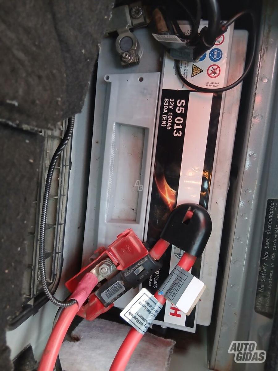 Pelēks BMW 525 2005 Šauļi, ar dzinēja tilpumu 2.50 L un nobraukumu 409 tūkst. km par 2100 €, foto 18 vietnē AUTOMOTO.COM.LV