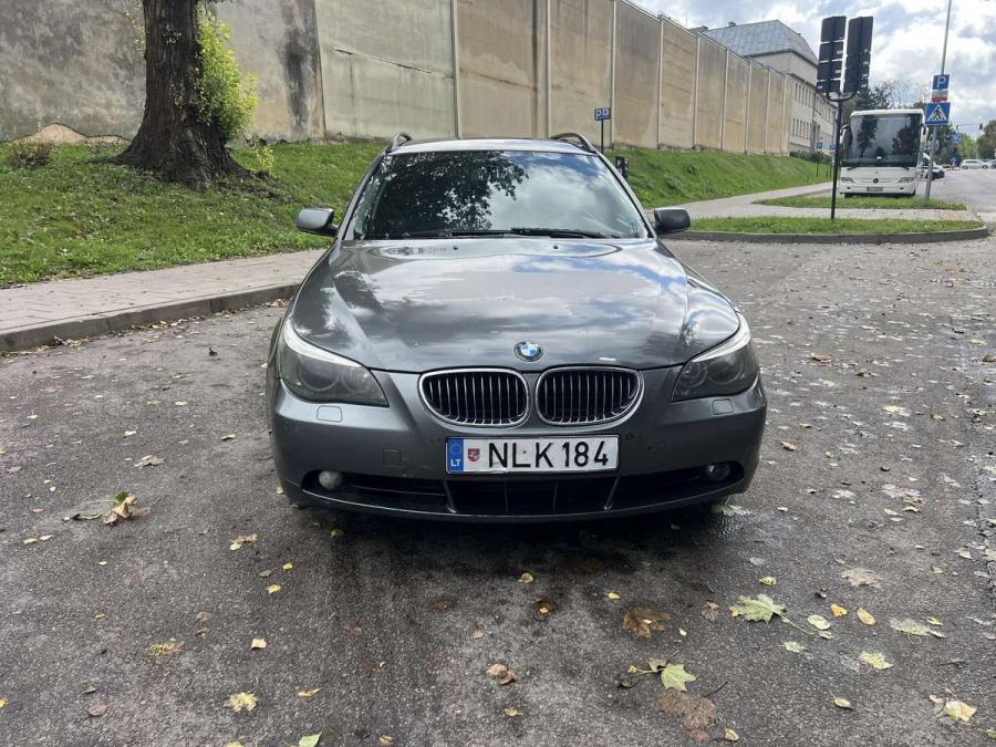 Grey BMW 525 2005 in Vilnius, with an engine capacity of 2.50 L and mileage of 442 thousand km for 2900 €, photo 3 on AUTOMOTO.COM.LV
