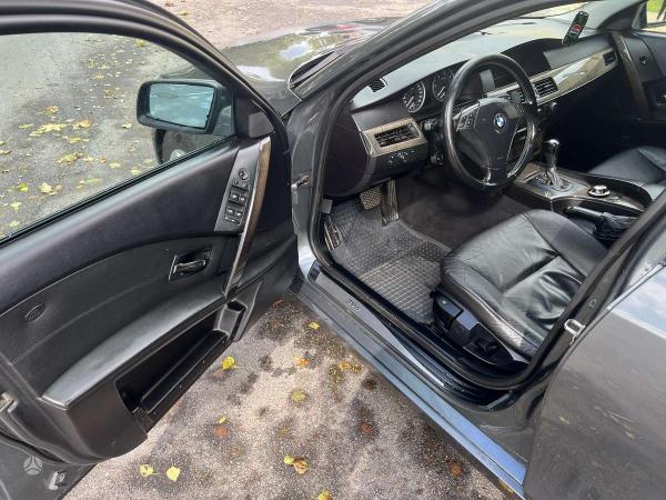 Grey BMW 525 2005 in Vilnius, with an engine capacity of 2.50 L and mileage of 442 thousand km for 2900 €, photo 10 on AUTOMOTO.COM.LV