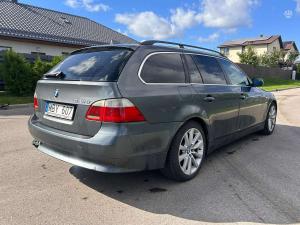 Grey BMW 525 2005 in Vilnius, with an engine capacity of 2.50 L and mileage of 380 thousand km for 1900 €, photo 5 on AUTOMOTO.COM.LV