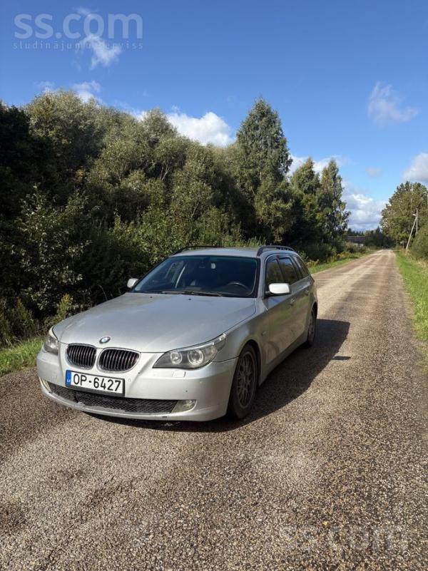 Pelēks BMW 525 2005 Rēzekne, ar dzinēja tilpumu 2.50 L un nobraukumu 277 tūkst. km par 2100 €, foto 1 vietnē AUTOMOTO.COM.LV