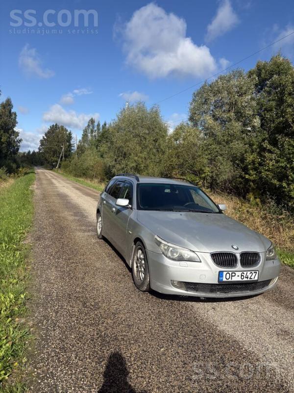 Pelēks BMW 525 2005 Rēzekne, ar dzinēja tilpumu 2.50 L un nobraukumu 277 tūkst. km par 2100 €, foto 3 vietnē AUTOMOTO.COM.LV