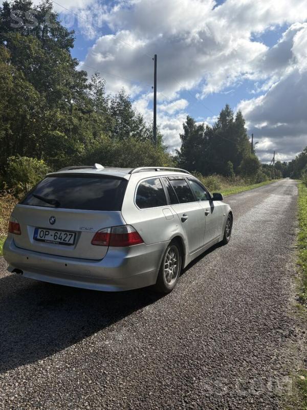 Pelēks BMW 525 2005 Rēzekne, ar dzinēja tilpumu 2.50 L un nobraukumu 277 tūkst. km par 2100 €, foto 5 vietnē AUTOMOTO.COM.LV
